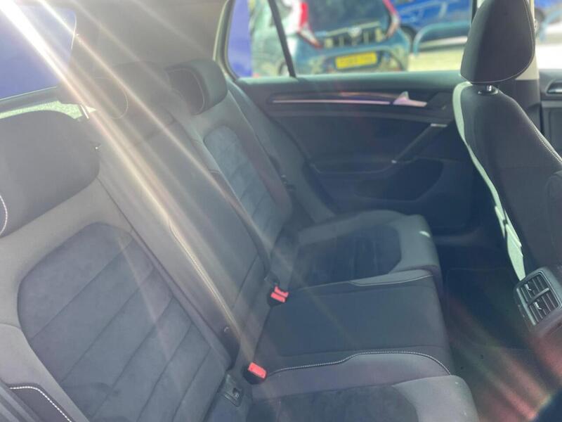 Used 2015 Volkswagen Golf 1.4 TSI BlueMotion Tech ACT GT Hatchback 5dr ...