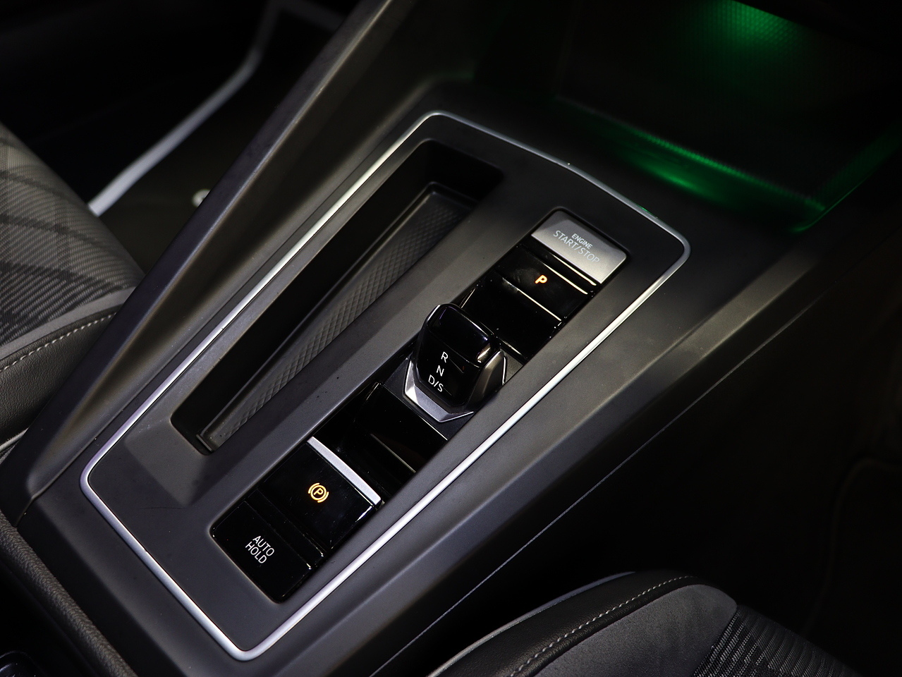 Used 2020 Volkswagen Golf TDI R-Line For Sale (U13124) | David James ...