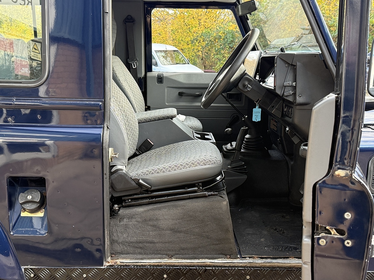 Used 1998 Land Rover Defender 90 300TDI For Sale in Hertfordshire ...