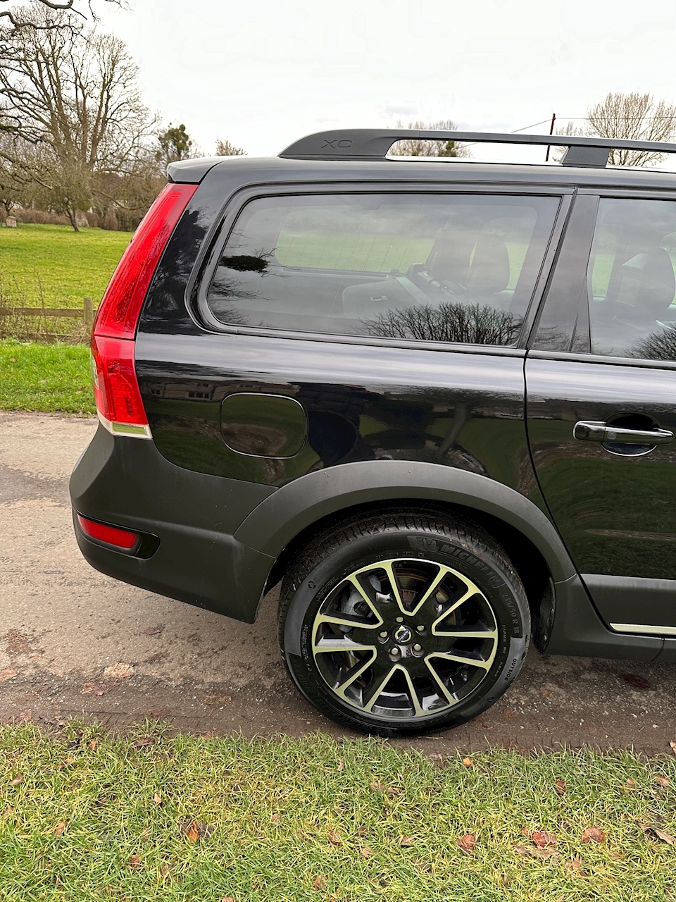 Used 2015 Volvo Xc70 T5 Premier Awd For Sale in Avon (U555682) | Swan ...