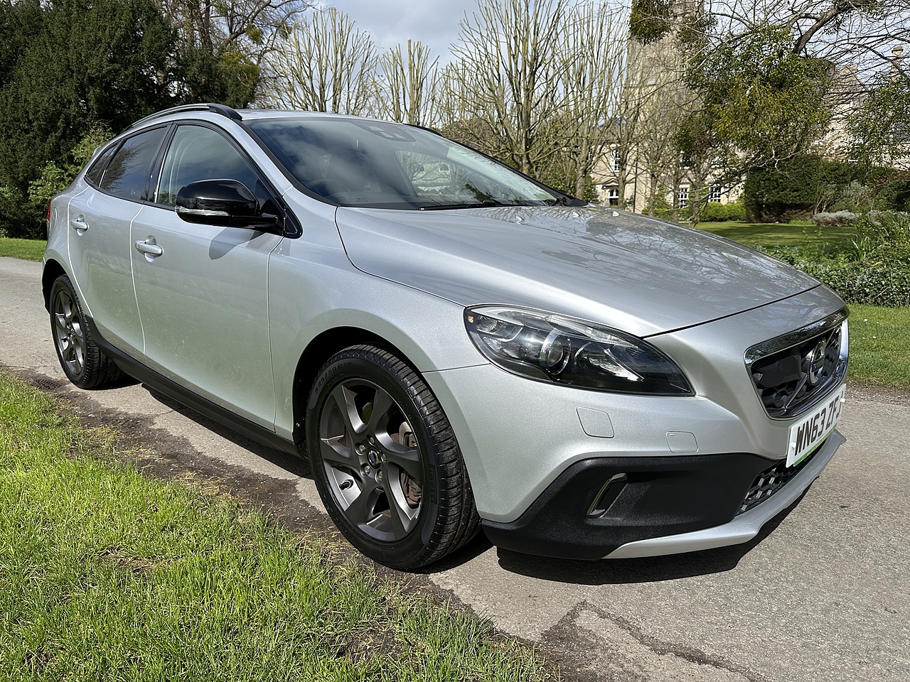 Used 2013 Volvo V40 T5 Cross Country Pro Awd For Sale in Avon (U555819 ...