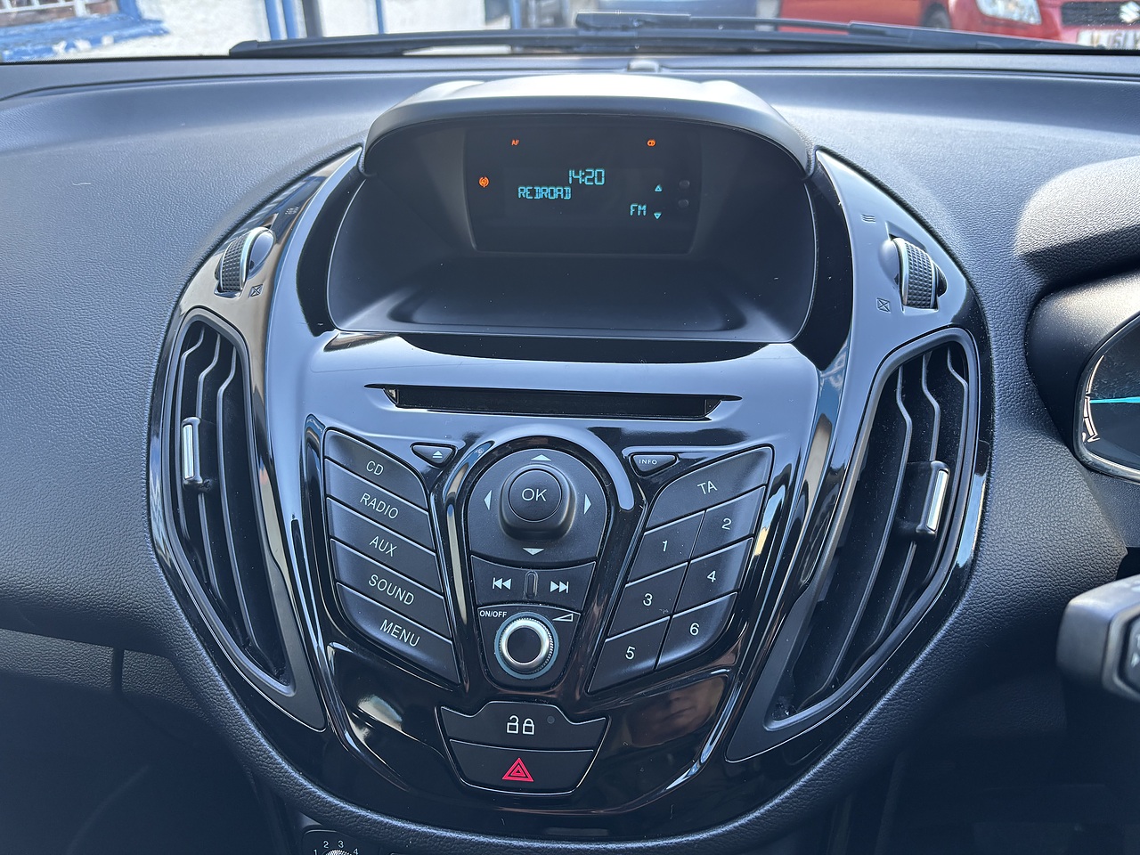 Help with adding bluetooth/sync on base model B-MAX - Ford B-Max Club ...