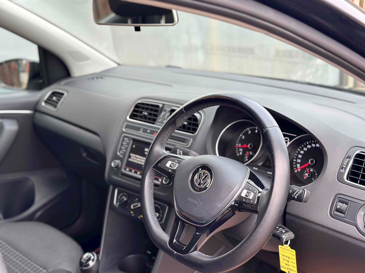 Used 2014 Volkswagen Polo BlueMotion Tech SE For Sale in Berkshire ...
