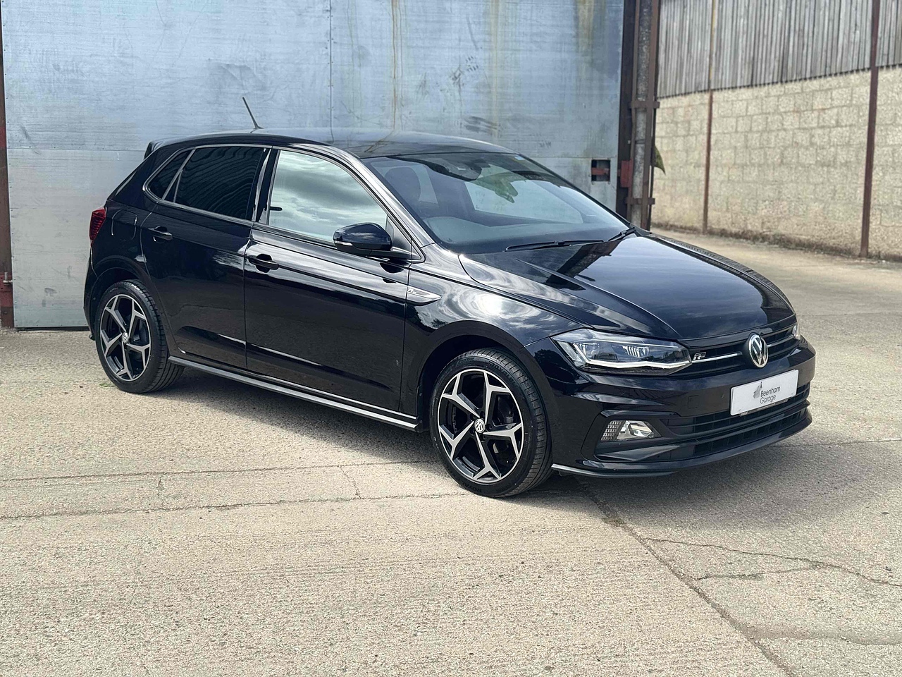 Used 2018 Volkswagen Polo TSI R-Line For Sale in Berkshire (U2925 ...