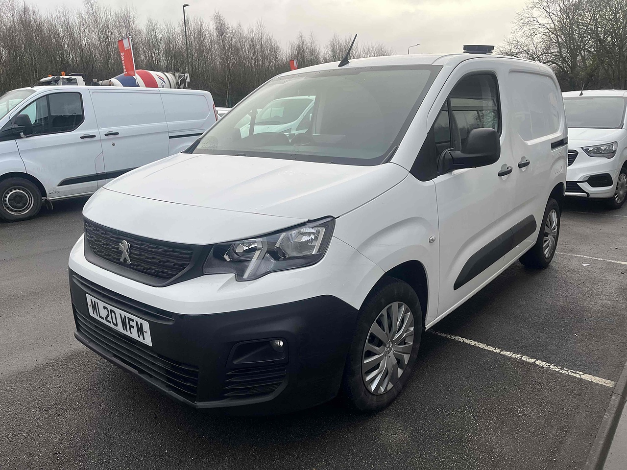 Used 2020 Peugeot Partner BlueHDi 1000 Professional For Sale in ...