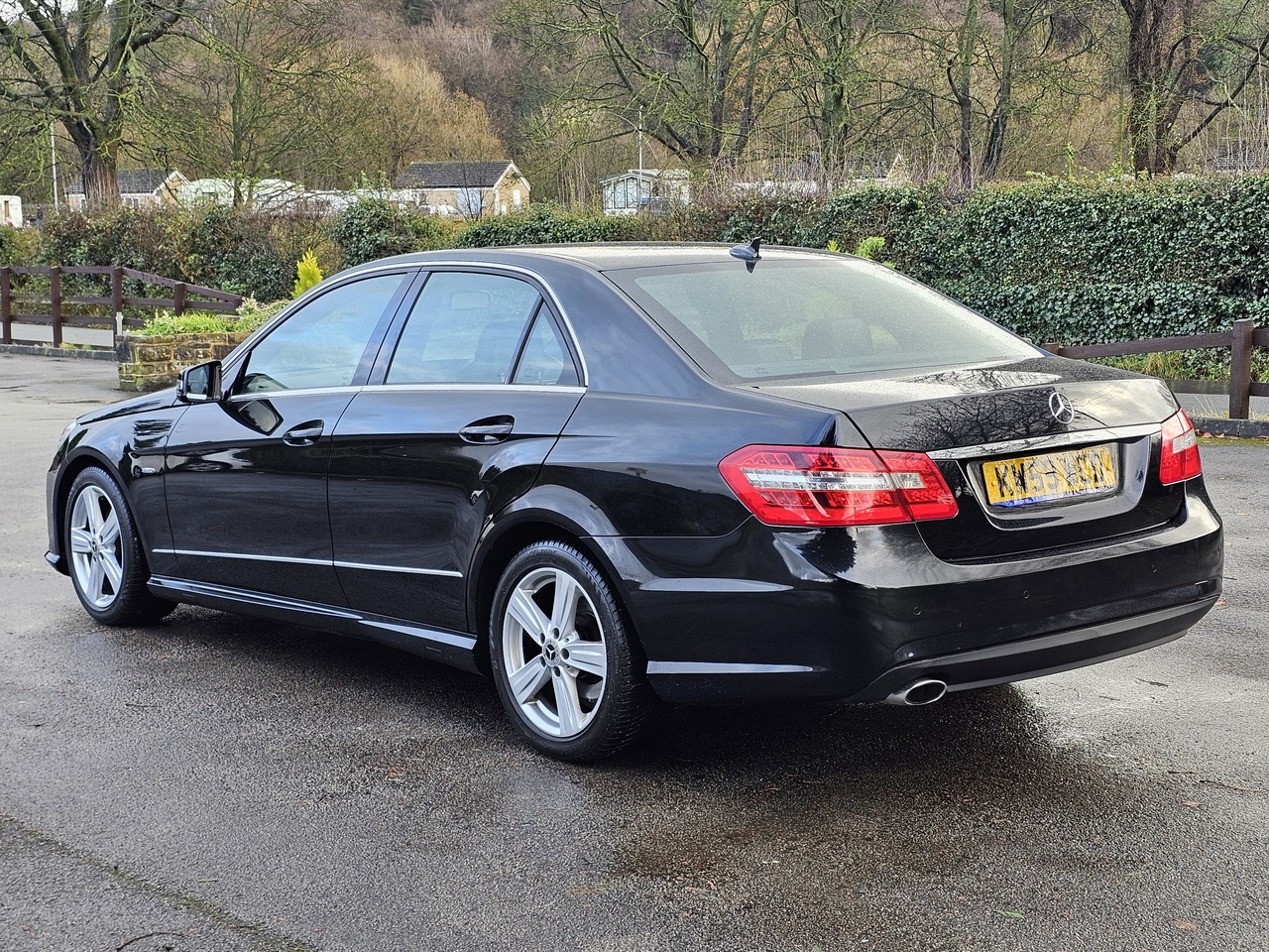 Used 2010 Mercedes-Benz E Class E220 CDI BlueEfficiency Sport For Sale (U52608) | Hollins Hill ...