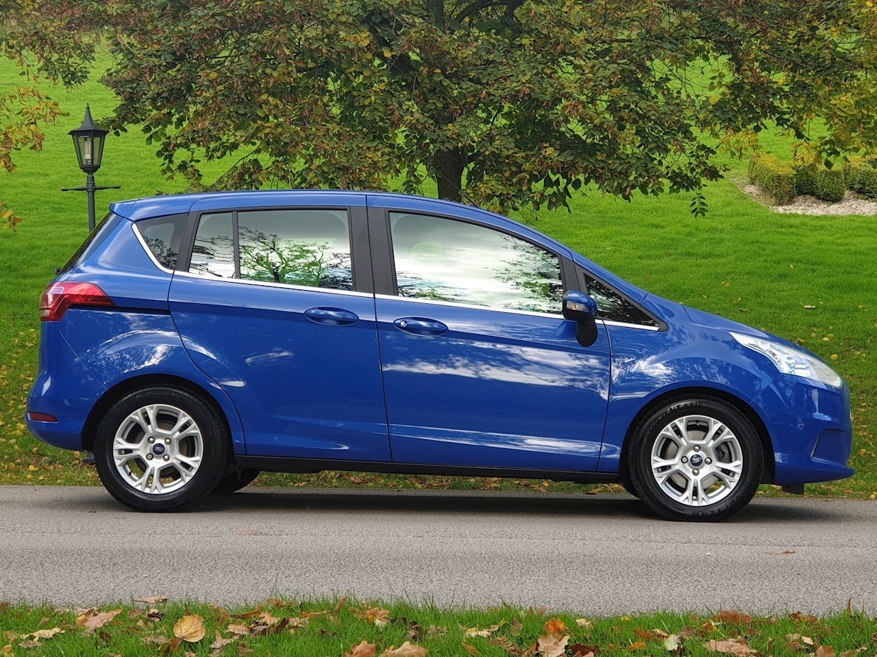 Used 2014 Ford B-Max Zetec For Sale (U52648) | Hollins Hill Car Sales