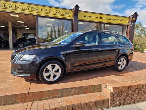 Used Cars in Caerphilly, Mid Glamorgan | Llewellyn's Car Sales Bargoed Ltd