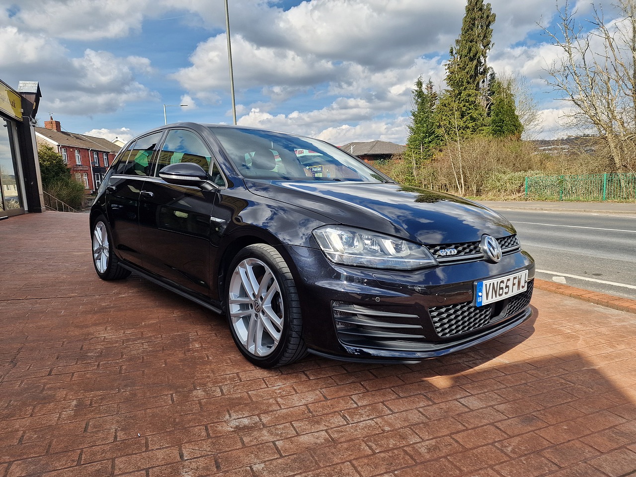 Used 2016 Volkswagen Golf TDI BlueMotion Tech GTD For Sale in Bargoed ...