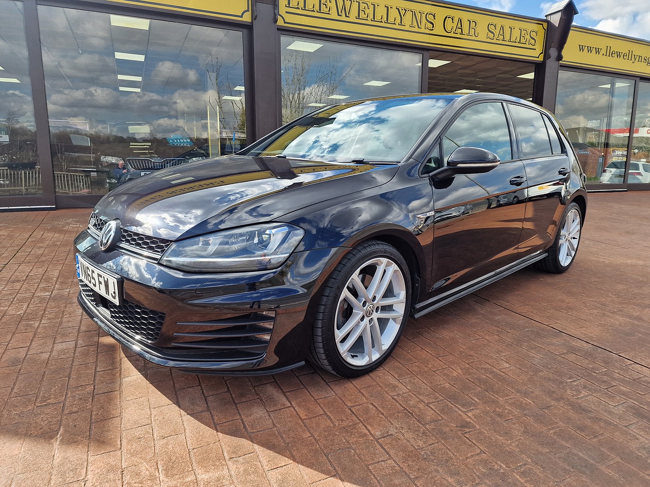 Used 2016 Volkswagen Golf TDI BlueMotion Tech GTD For Sale in Bargoed ...