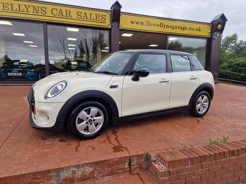 Used Cars in Caerphilly, Mid Glamorgan | Llewellyn's Car Sales Bargoed Ltd