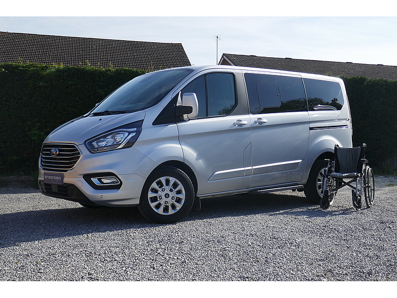 Used 2019 Ford Tourneo Custom Independence RS 6 seat Wheelchair access ...