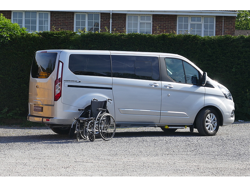 Used 2019 Ford Tourneo Custom Independence RS 6 seat Wheelchair access ...