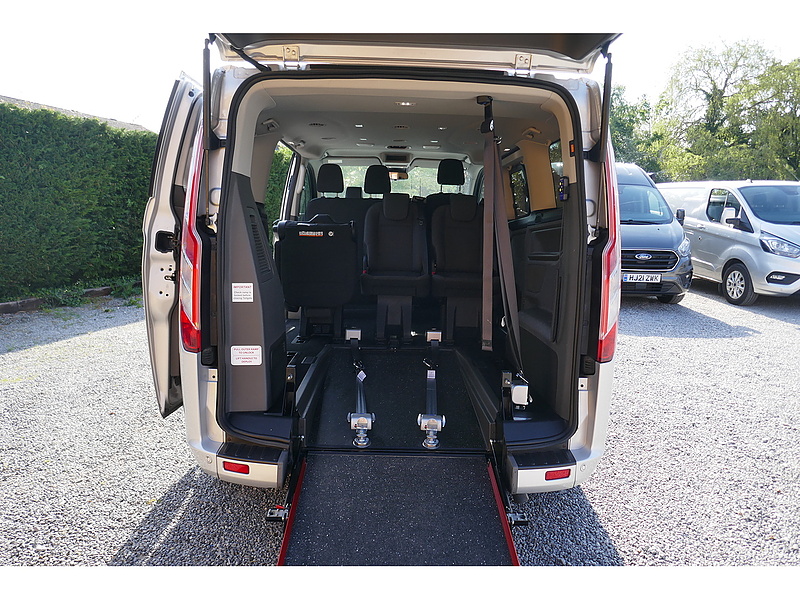 Used 2019 Ford Tourneo Custom Independence RS 6 seat Wheelchair access ...