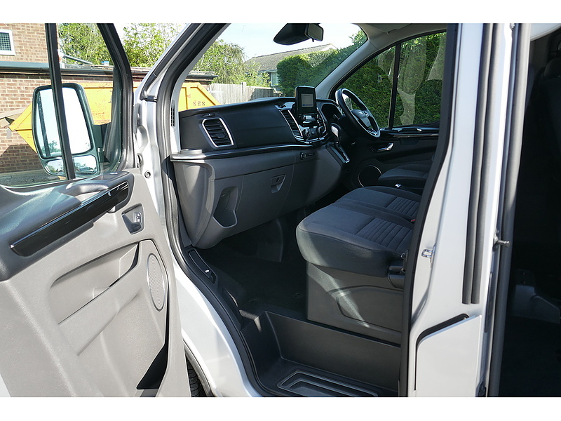 Used 2019 Ford Tourneo Custom Independence RS 6 seat Wheelchair access ...