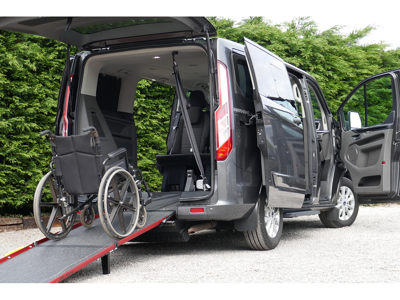 Used 2019 Ford Tourneo Custom Independence RS 6 seat Automatic ...