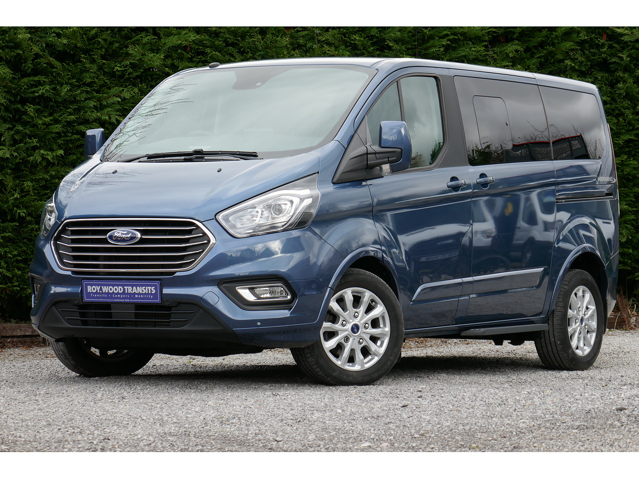 Used 2021 Ford Tourneo Custom 9 Seat Titanium 130ps Euro 6 Minibus ...
