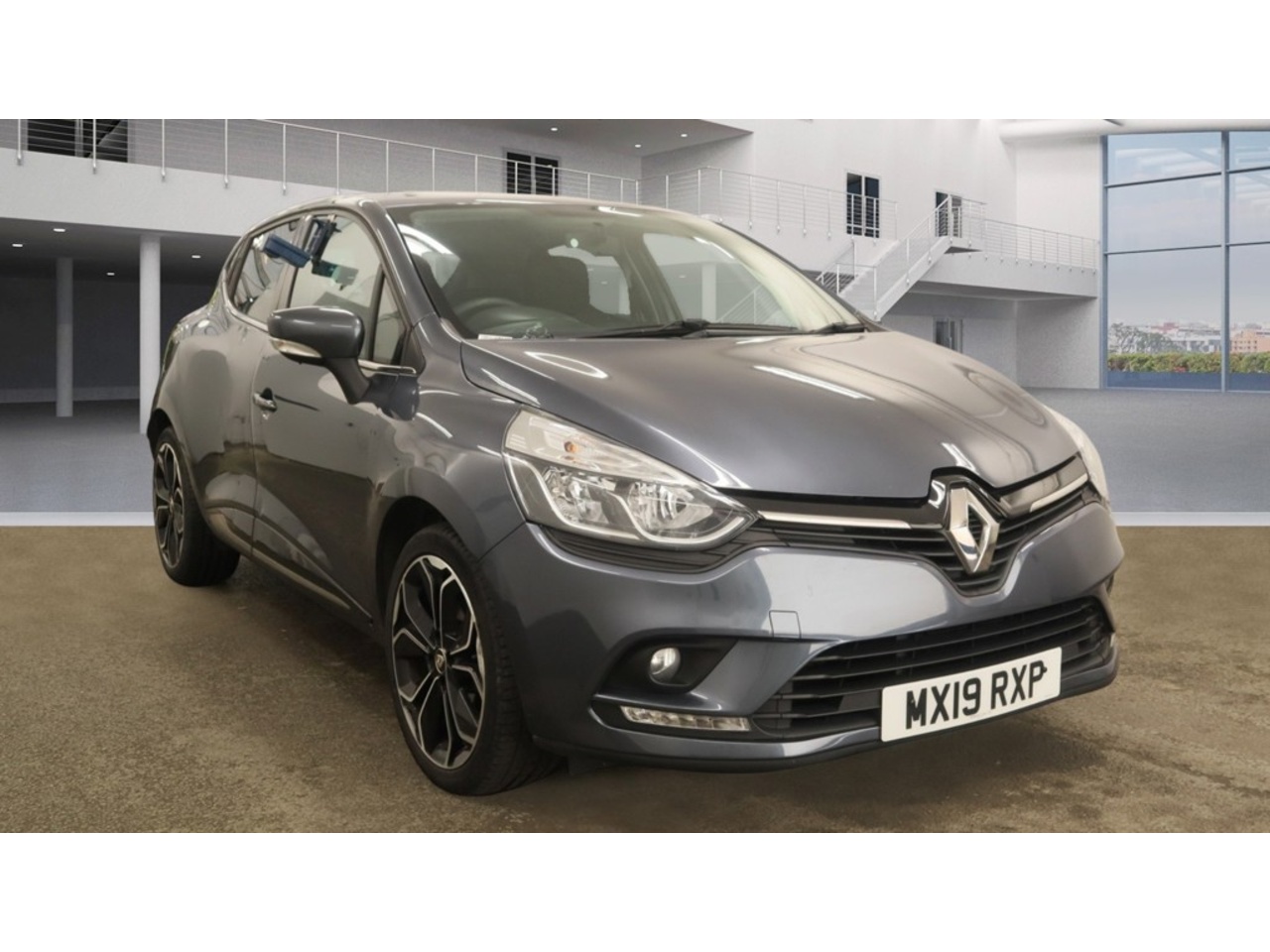 Used 2019 Renault Clio TCe Iconic For Sale in Derbyshire (U123469271 ...