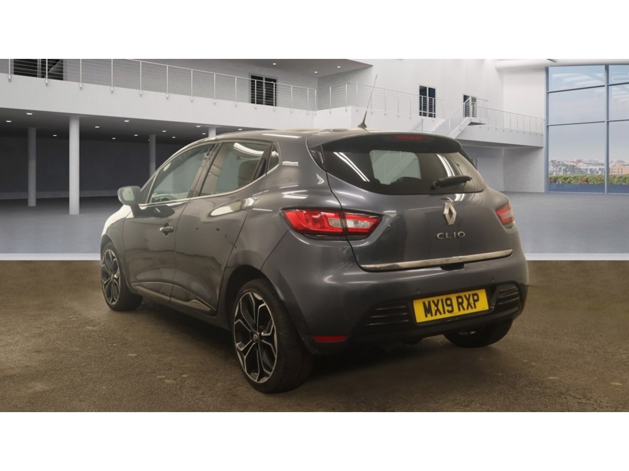 Used 2019 Renault Clio TCe Iconic For Sale in Derbyshire (U123469271 ...