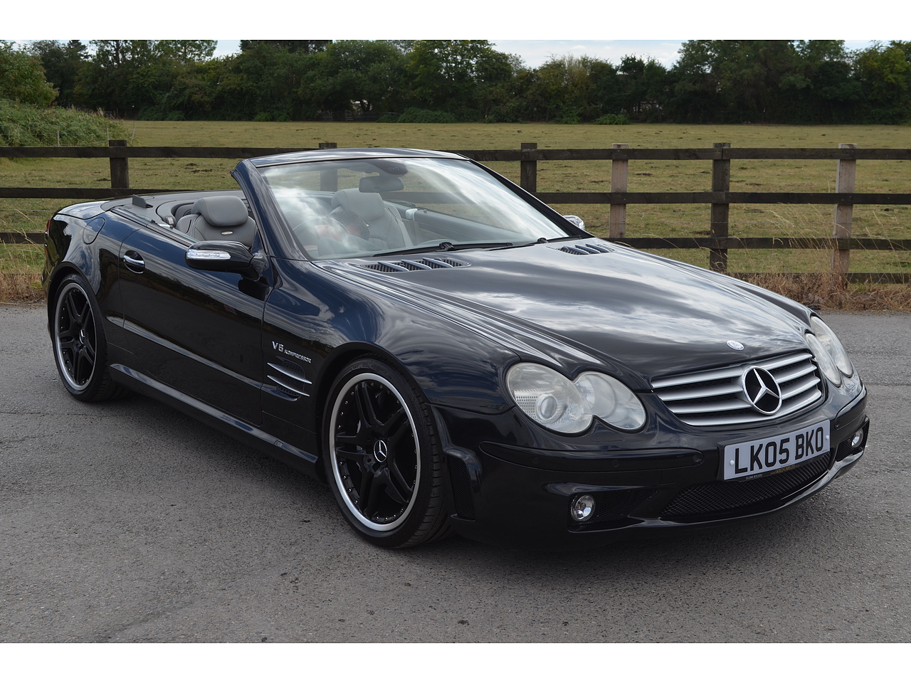 Used 2005 Mercedes-Benz SL SL55 AMG For Sale (U107819) | Gold Cars Ltd