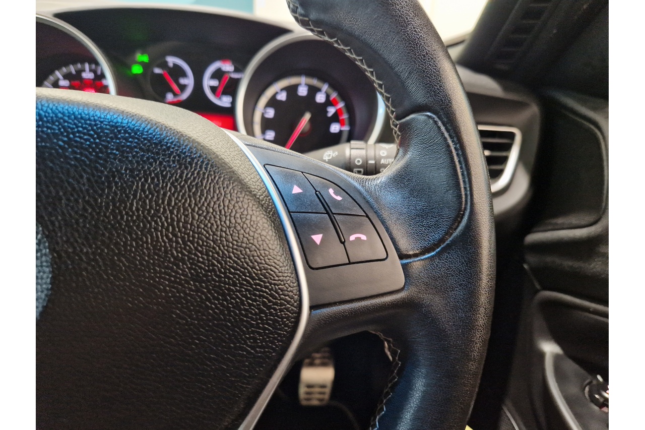 Used 2015 Alfa Romeo Giulietta TB MultiAir QV Line For Sale (U7362 ...
