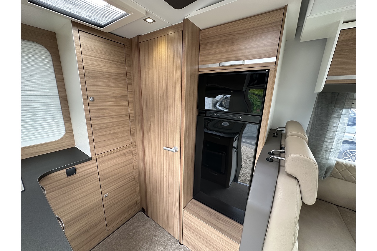 Used 2019 Adria Matrix 590 For Sale (U7462) | Geoff Cox