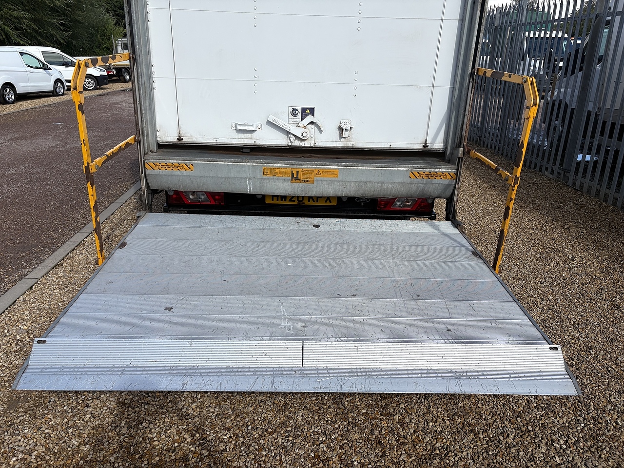 Used 2020 Ford Transit 350 2.0 EcoBlue Leader L3 LWB LUTON VAN - XL ...