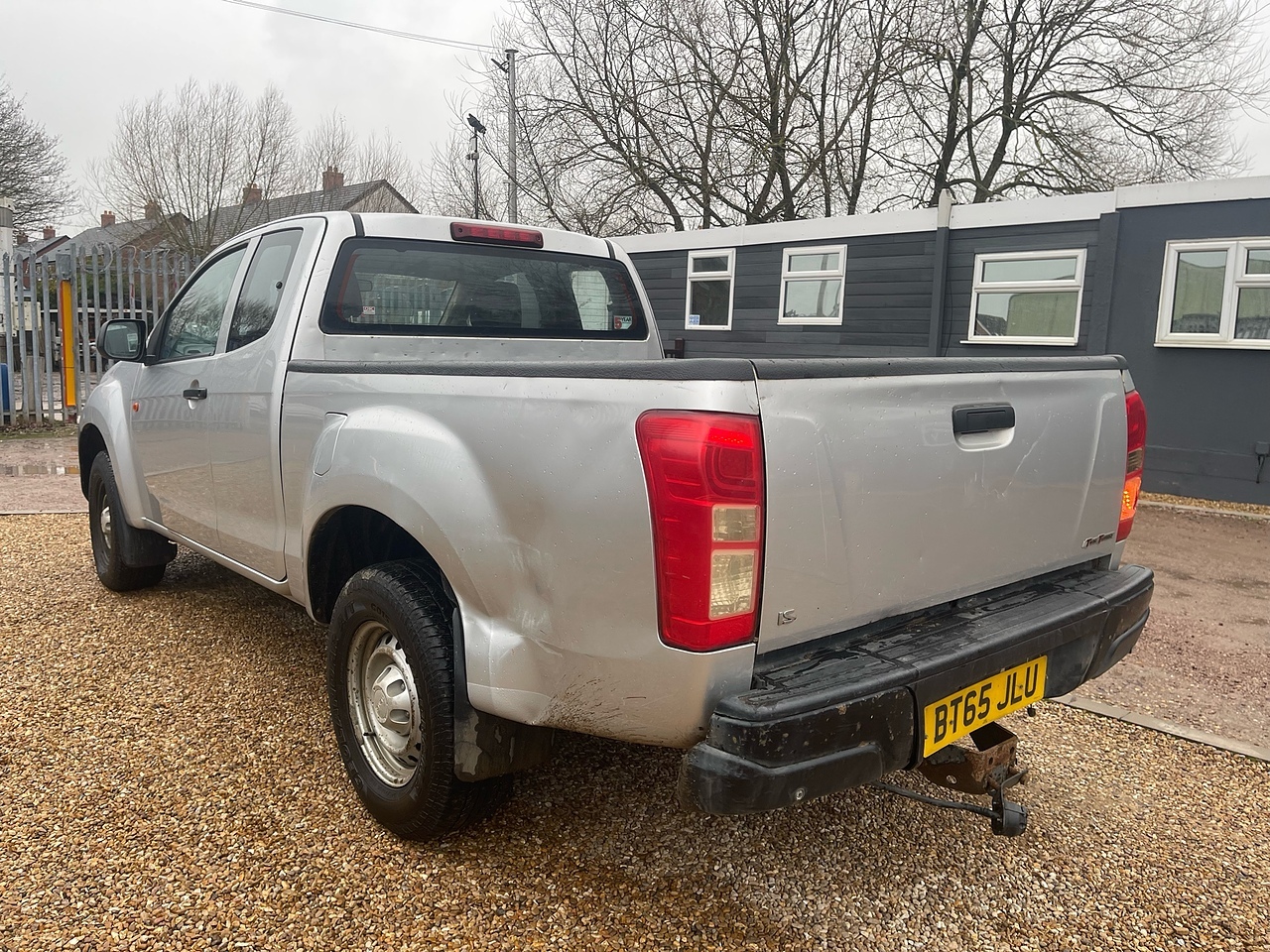 Used 2016 Isuzu D-Max TD 2.5 4X4 PICKUP TRUCK - SILVER For Sale in ...