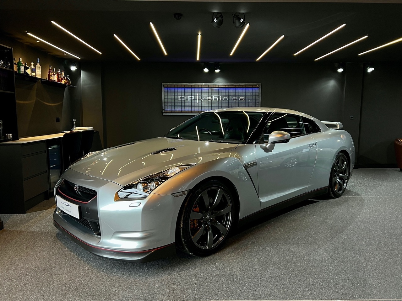 Used 2009 Nissan GT-R V6 Premium Edition For Sale in Kent (U1455) | DP ...