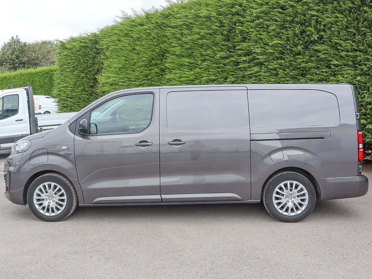 Used 2023 Peugeot e-Expert Asphalt Premium + 75KW AUTO L2 Long Panel ...