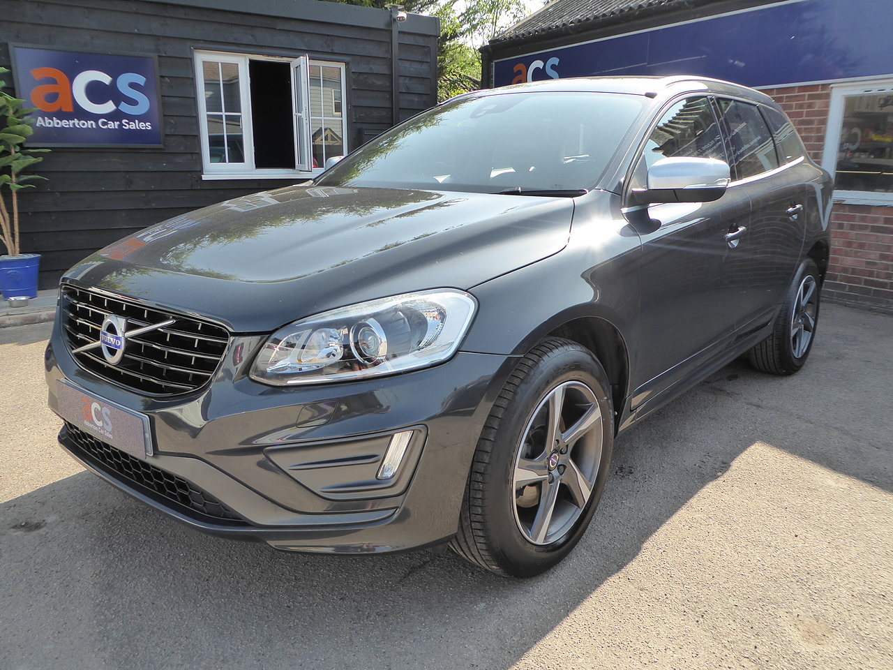 Used 2016 Volvo XC60 D4 R-Design Lux Nav For Sale in Essex (U9404 ...