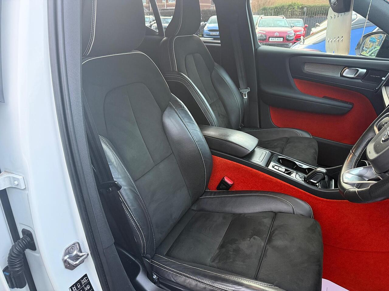 Used 2020 Volvo XC40 2.0 B4 MHEV R-Design Pro Auto Euro 6 (s/s) 5dr For ...