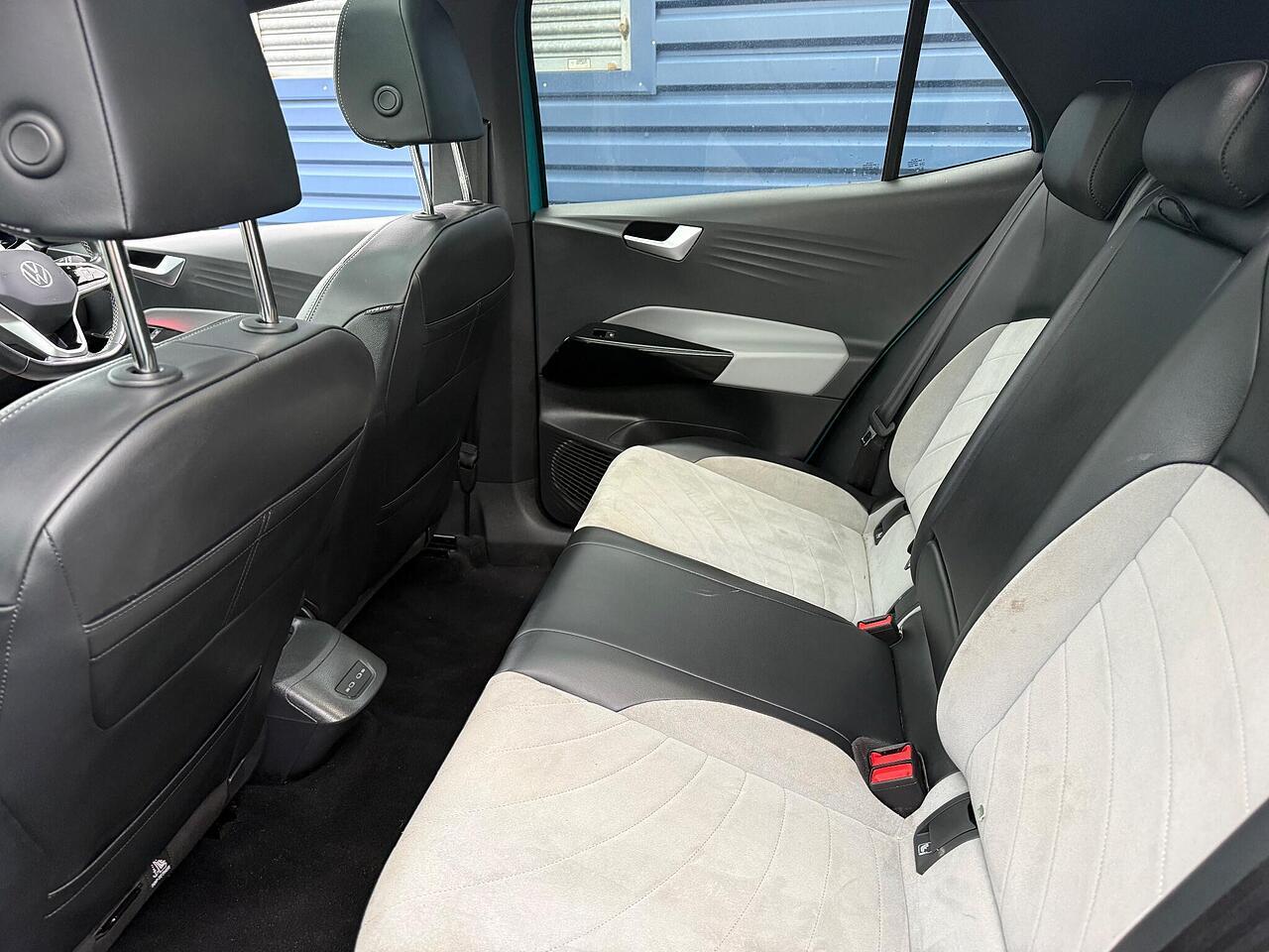 Used 2022 Volkswagen ID.3 Pro Performance 58kWh Family Auto 5dr For ...