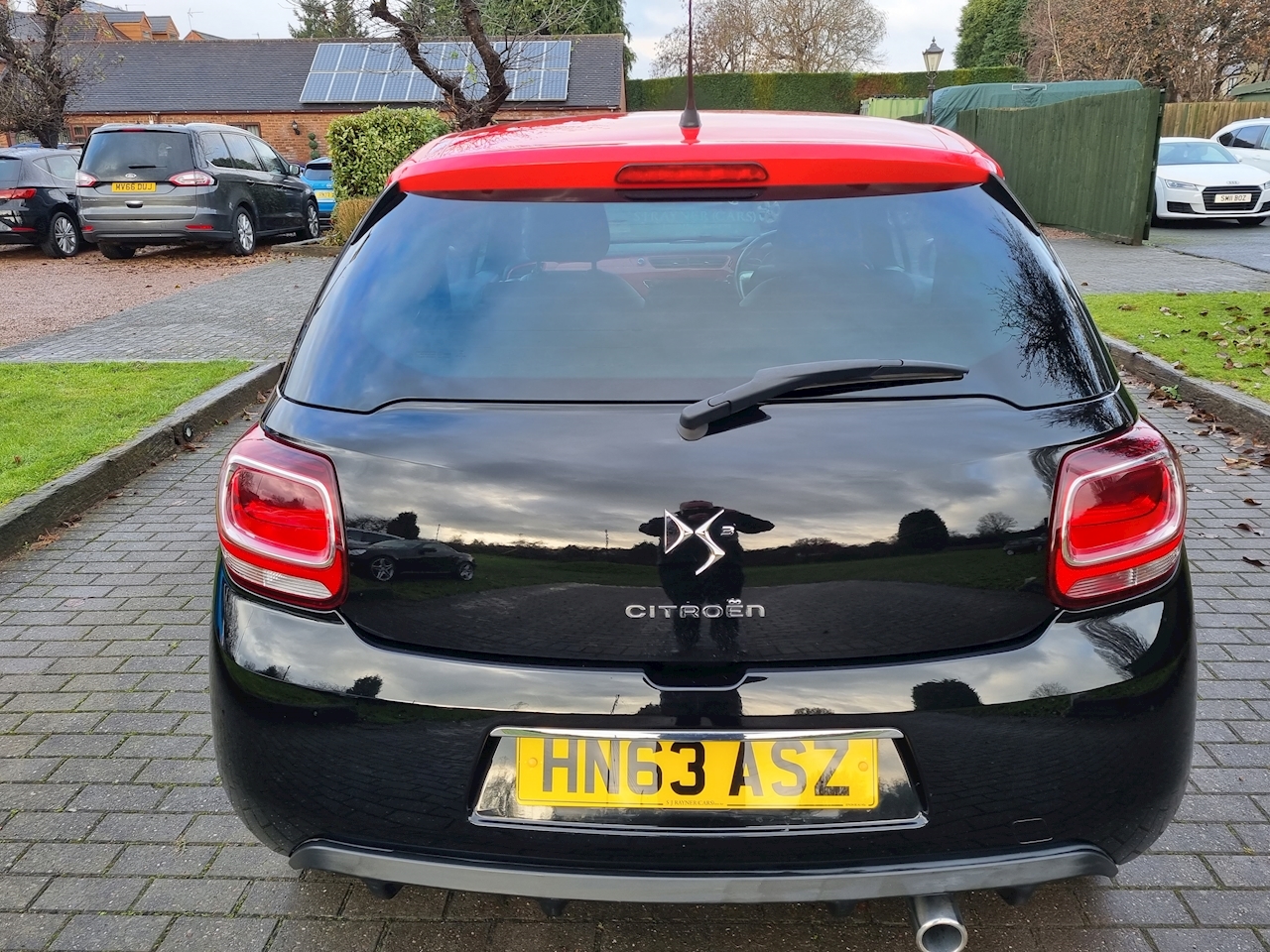 Used 2013 Citroen DS3 e-HDi Airdream DStyle Red For Sale (U10819) | S.J ...