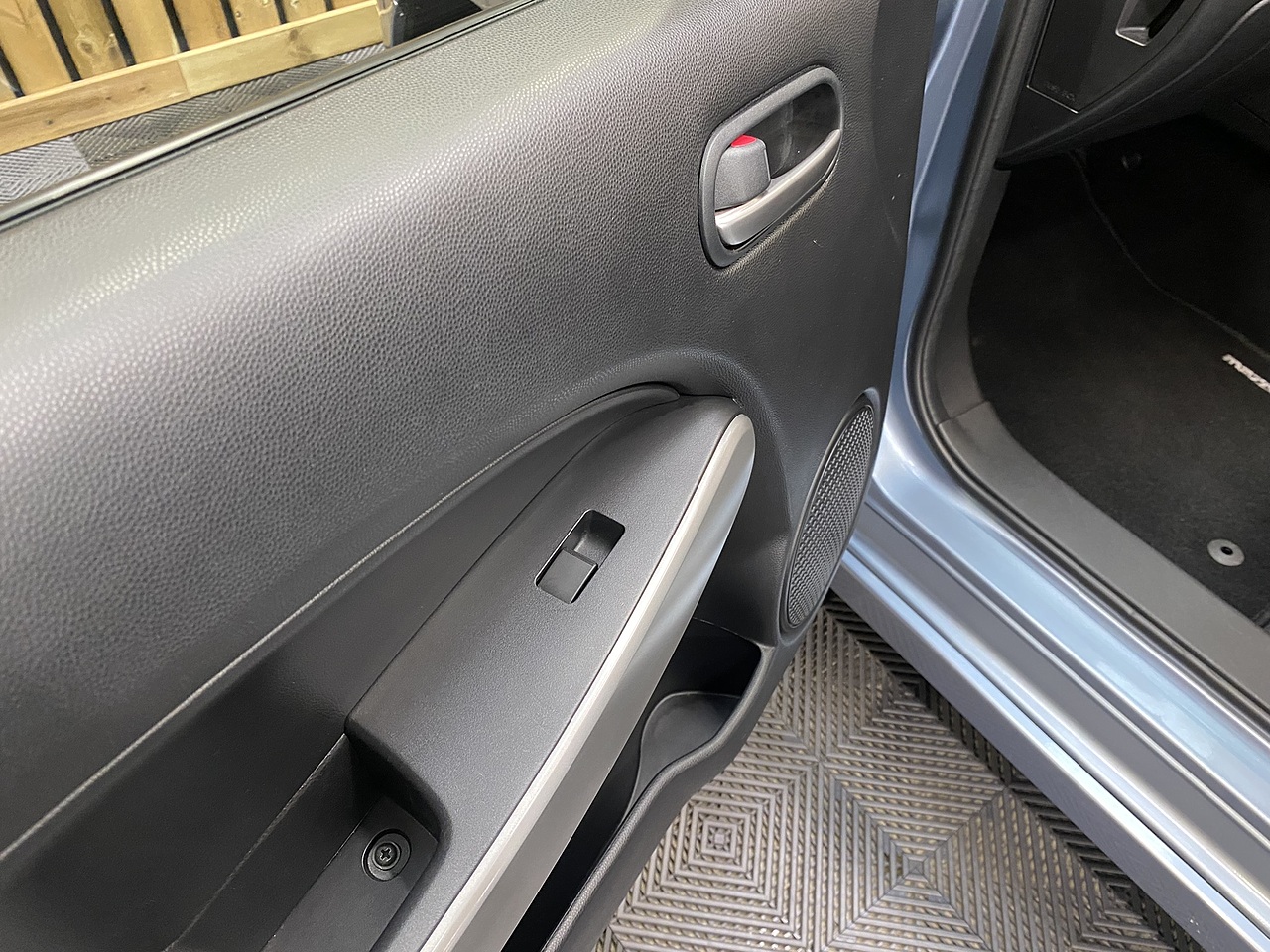 Used 2012 Mazda Mazda2 Tamura For Sale in West Sussex (U2118) | Unit ...