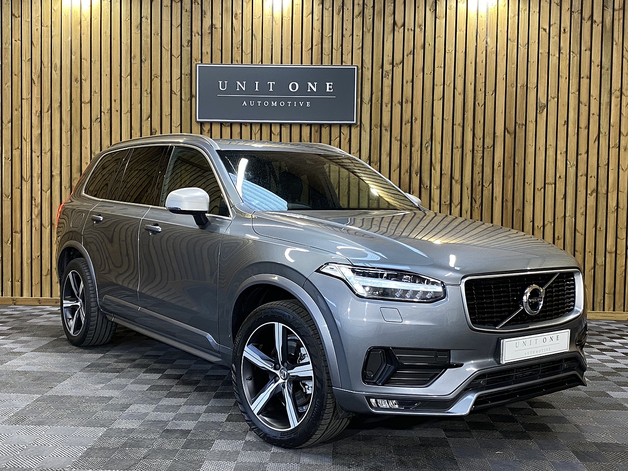 Used 2017 Volvo XC90 D5 PowerPulse R-Design For Sale in West Sussex ...