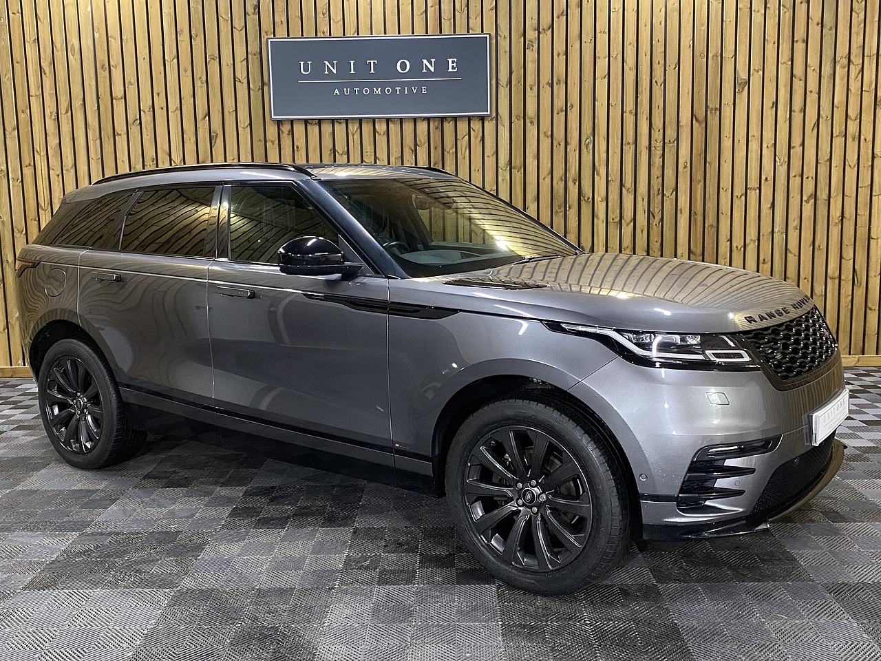 Used 2018 Land Rover Range Rover Velar D180 R-Dynamic SE For Sale in ...
