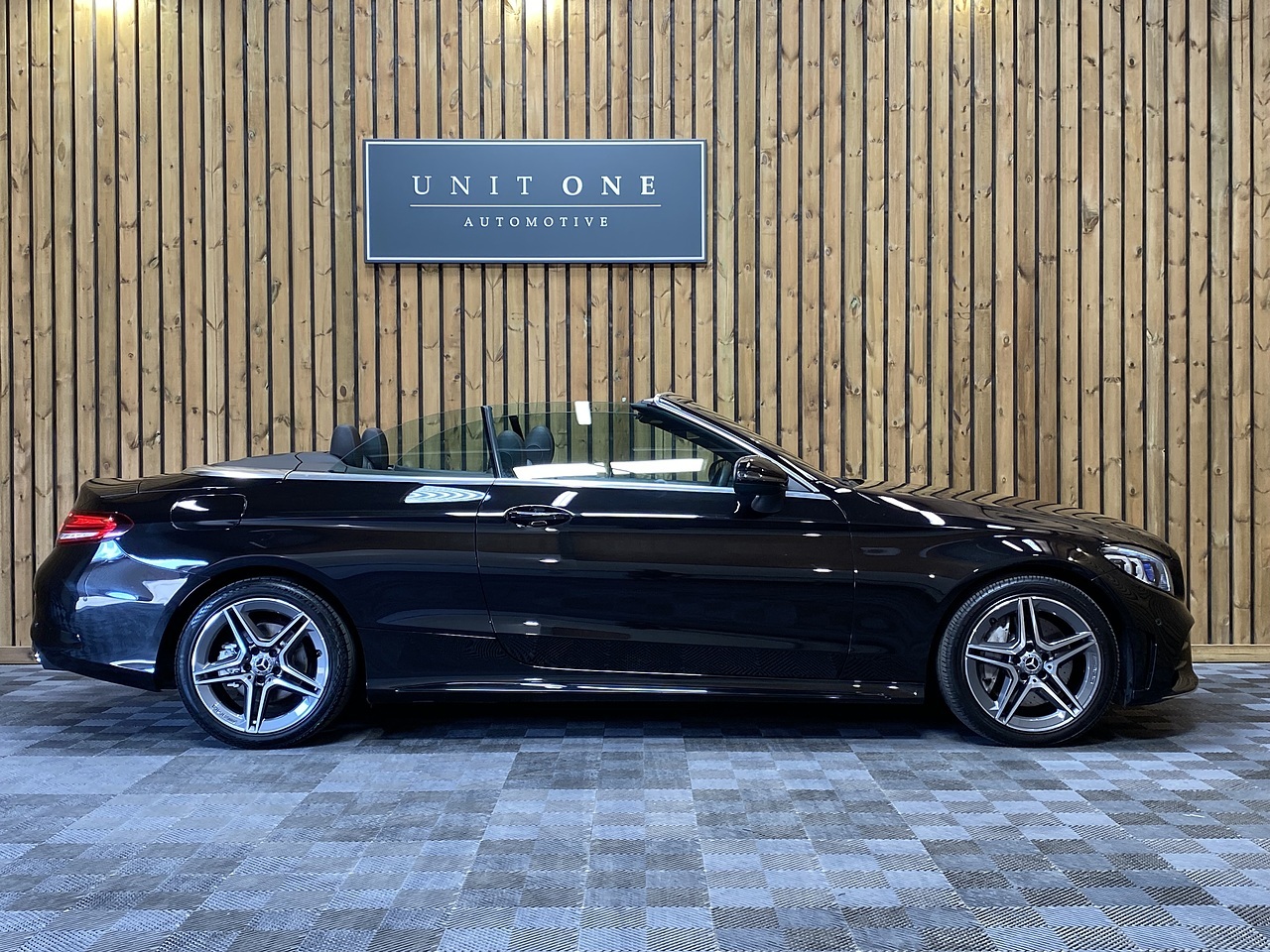 Used 2019 Mercedes-Benz C Class C300d AMG Line For Sale in West Sussex ...