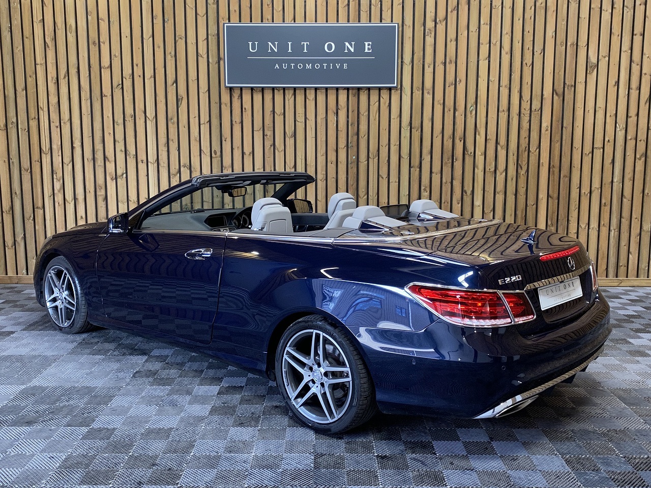 Used 2015 Mercedes-Benz E Class E220 BlueTEC AMG Line For Sale in West ...