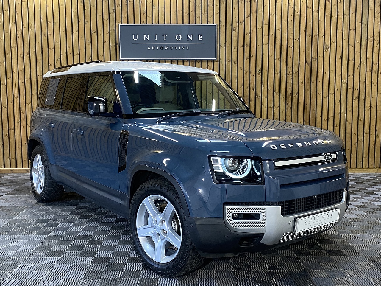 Used 2020 Land Rover Defender 110 i6 MHEV SE For Sale in West Sussex ...