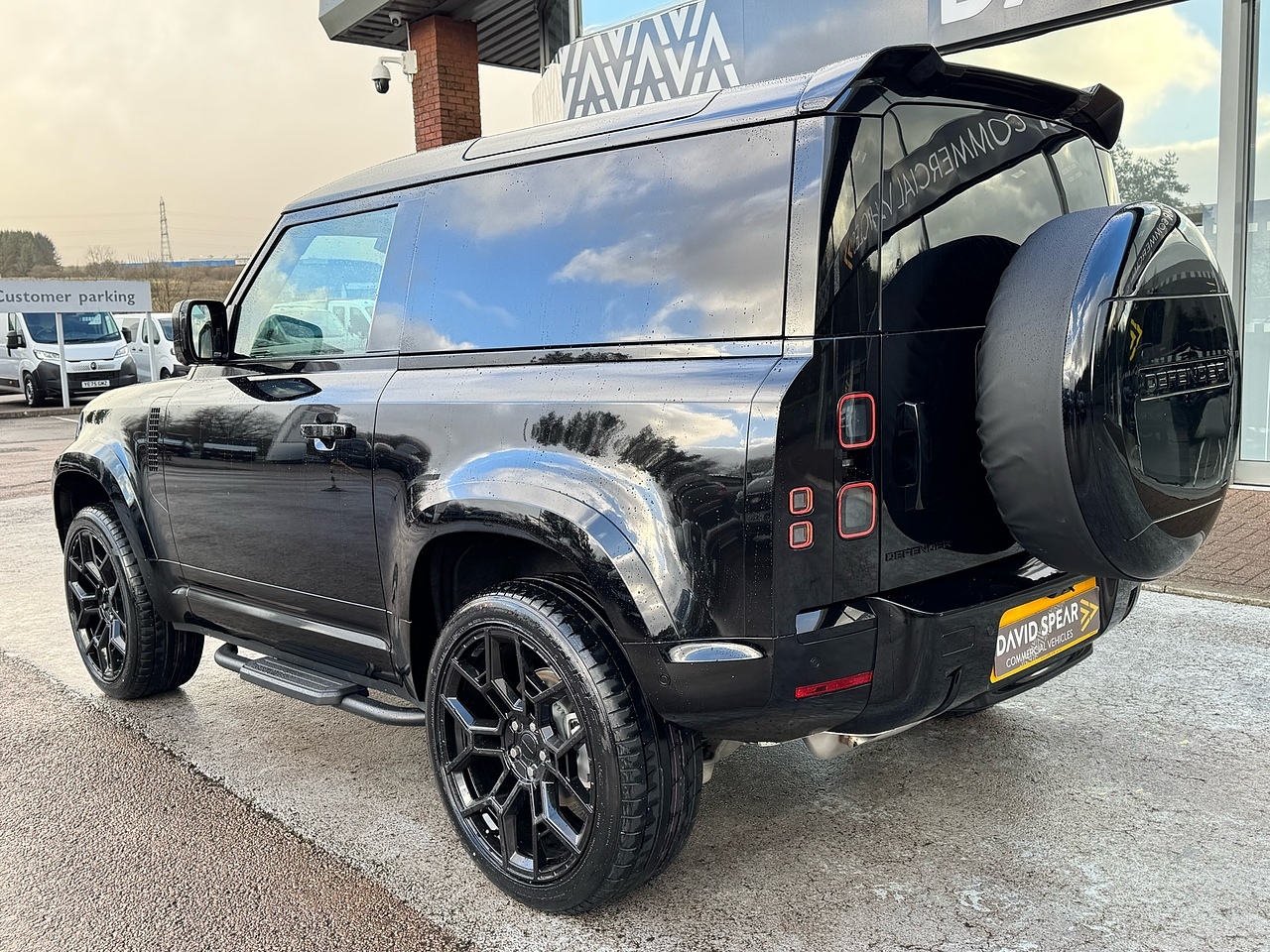 New 2025 Land Rover Defender 90 250ps 90 Hard Top S 4WD Euro 6 with 22 ...