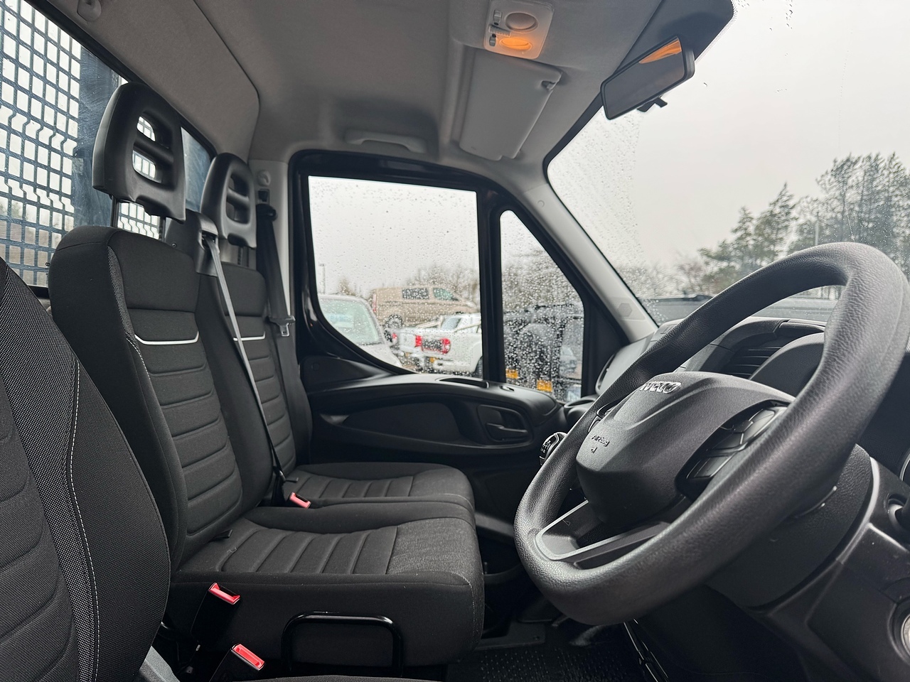 Used 2022 Iveco Daily 2.3 35C14 136PS Euro 6 Tipper with Twin Rear ...