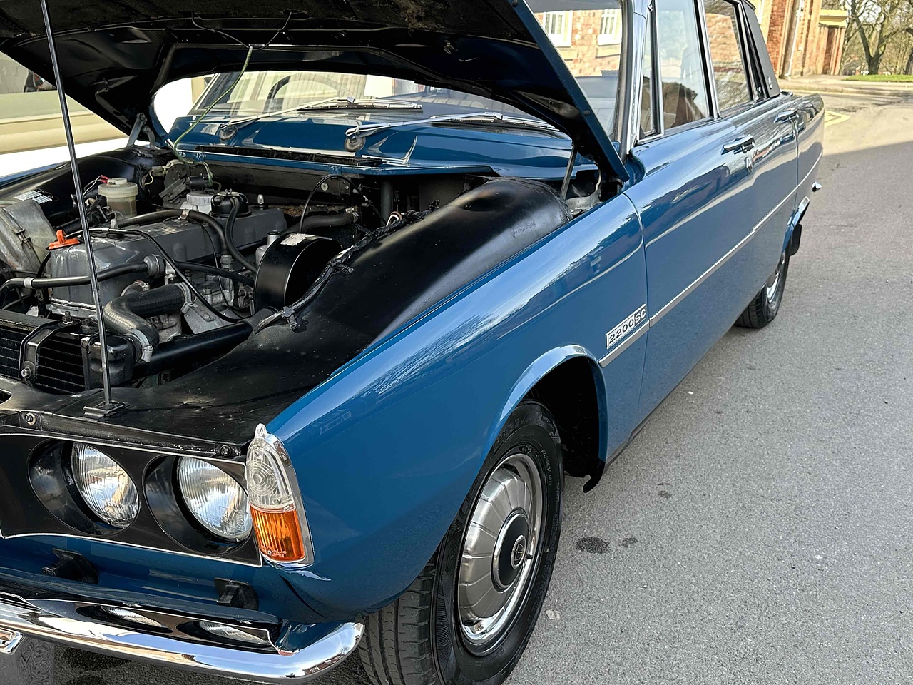 Used 1975 Rover P6 2200SC For Sale in Newark (U330) | Classicwise Ltd