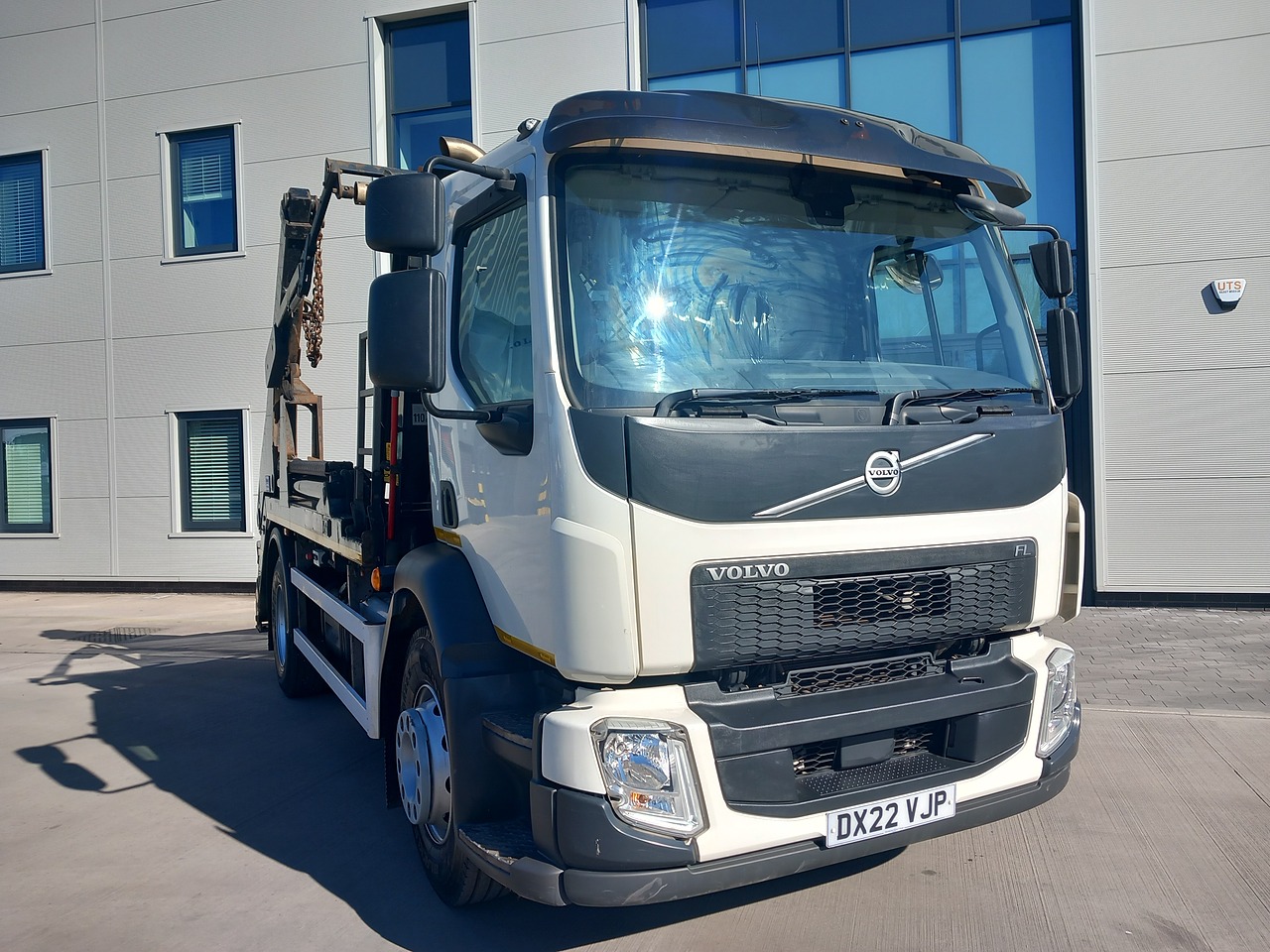Used 2022 Volvo FL 250 4X2 18T HYVA SKIP WAGON * EASY SHEET * For Sale ...