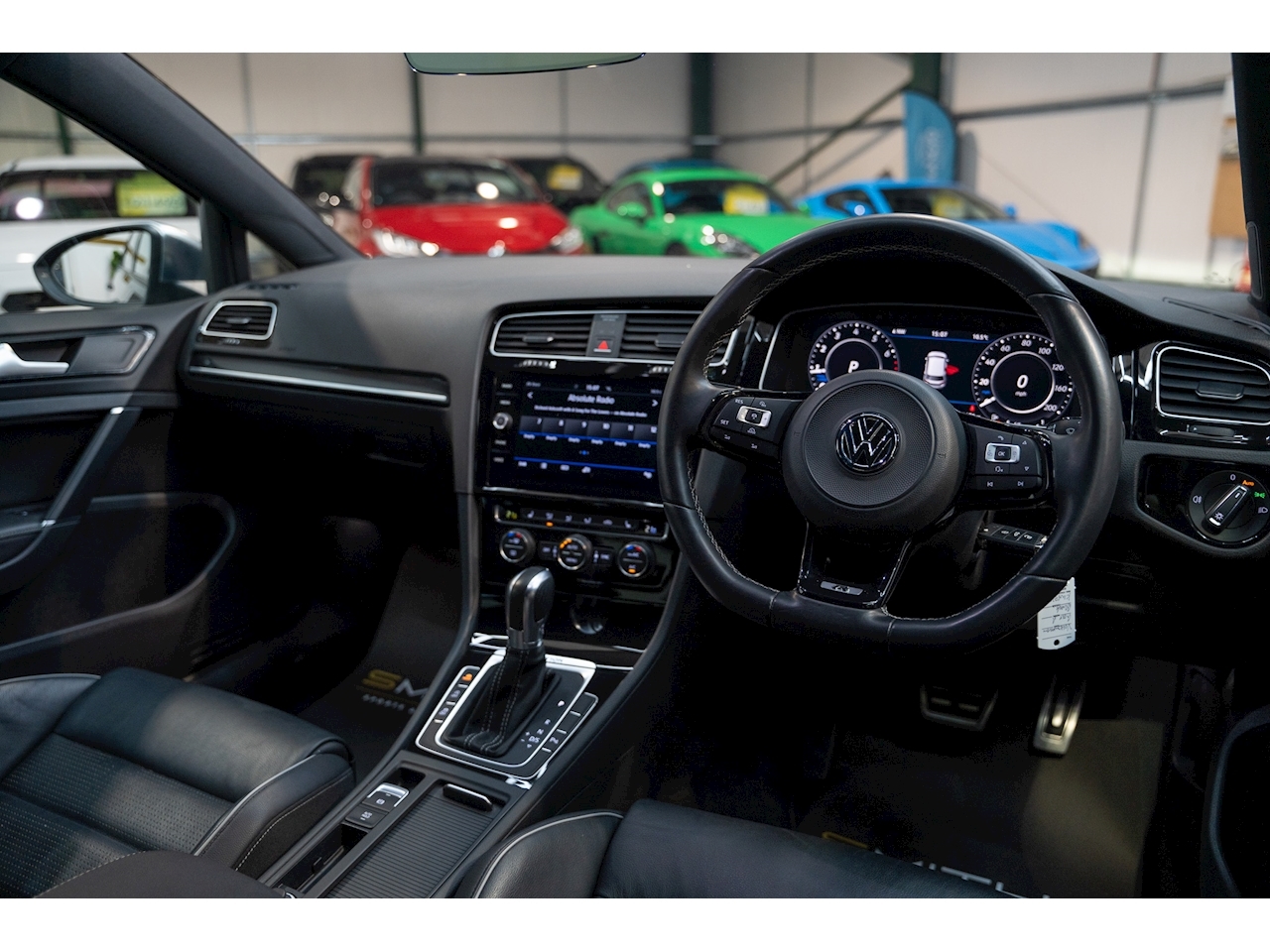 Used 2018 Volkswagen Golf TSI BlueMotion Tech R For Sale in Leicestershire (U366) | Smiths ...