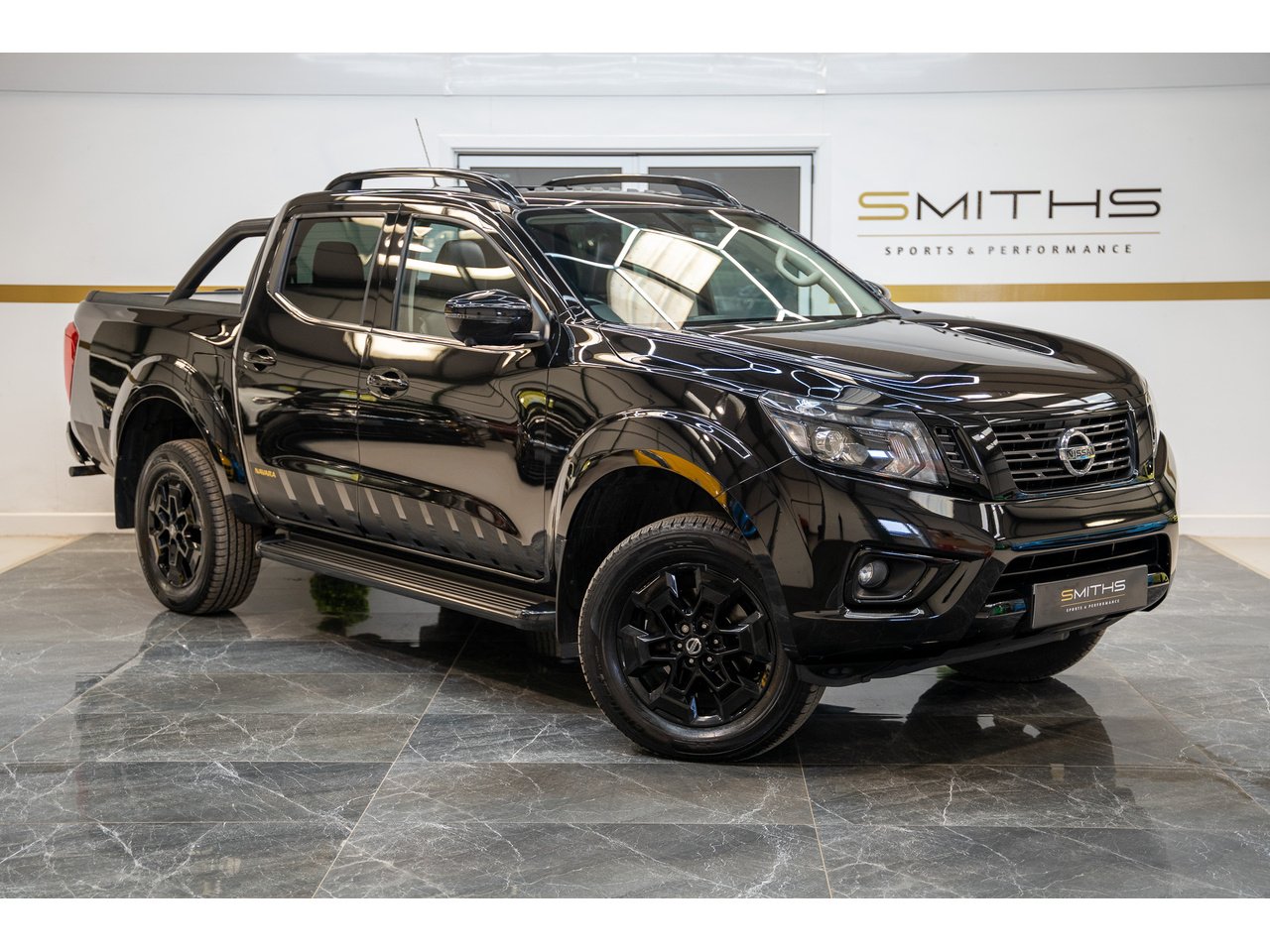 Used 2020 Nissan Navara dCi N-Guard For Sale (U408) | Smiths Sports ...