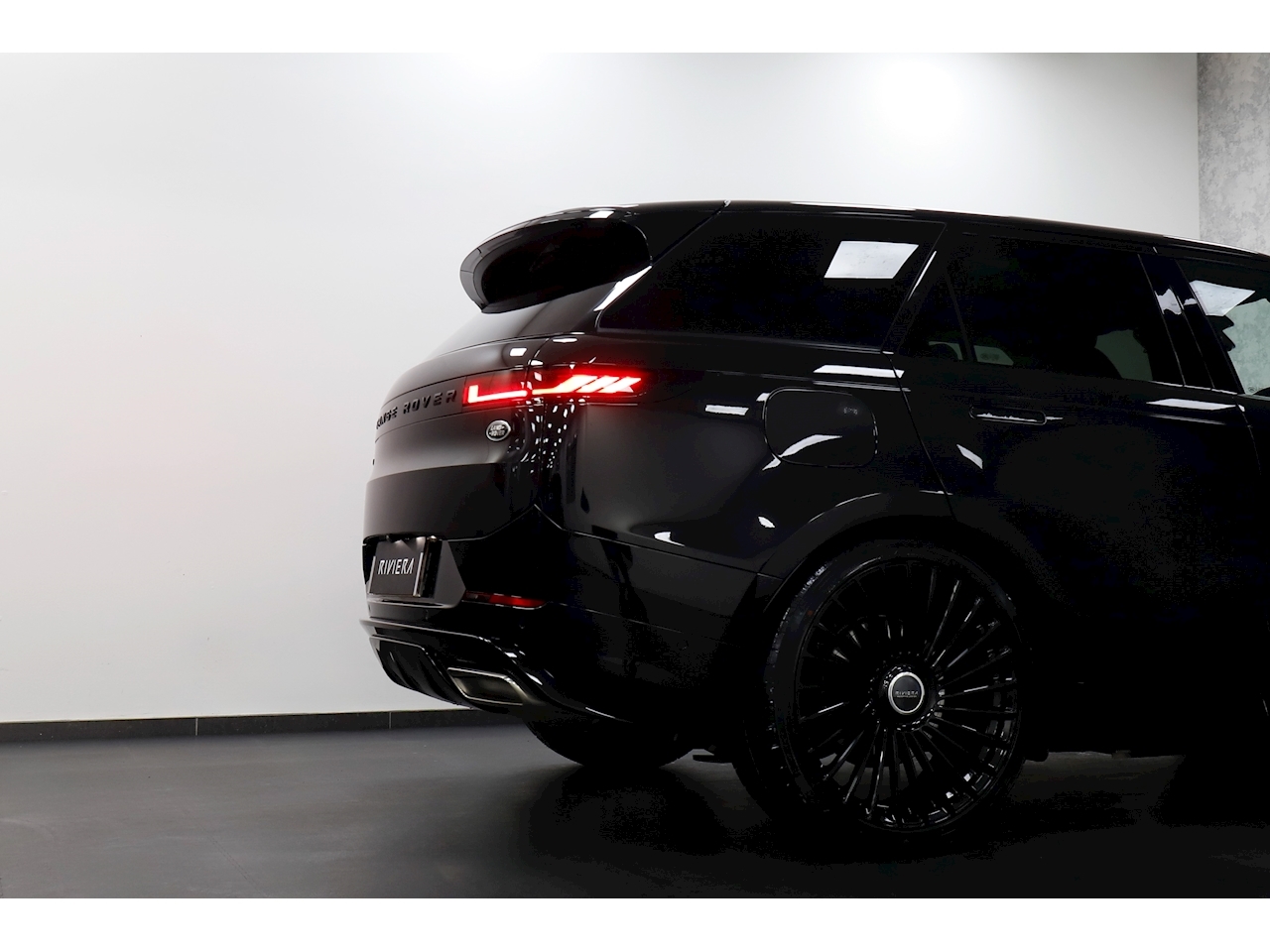 Used 2022 Land Rover Range Rover Sport P440e Dynamic SE For Sale in ...