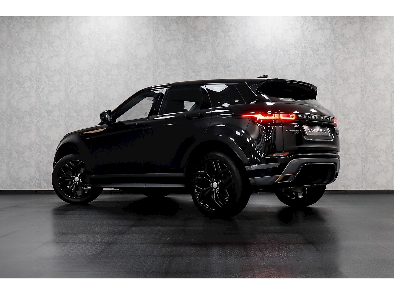 Used 2019 Land Rover Range Rover Evoque P200 MHEV R-Dynamic SE For Sale ...