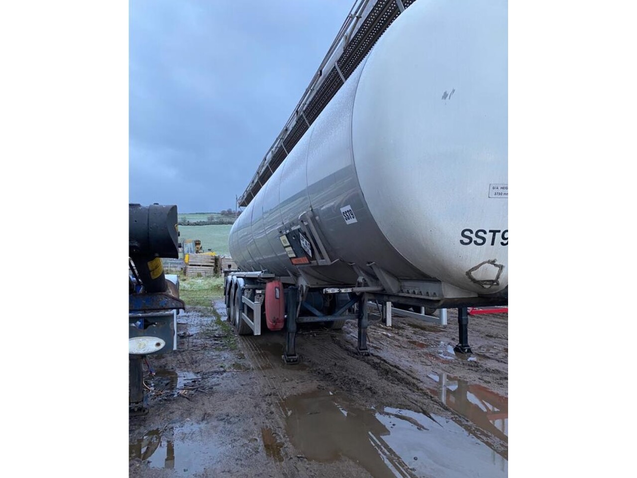 Used 2005 Indox 35000 Litre GP Stainless Steel Tanker For Sale in ...