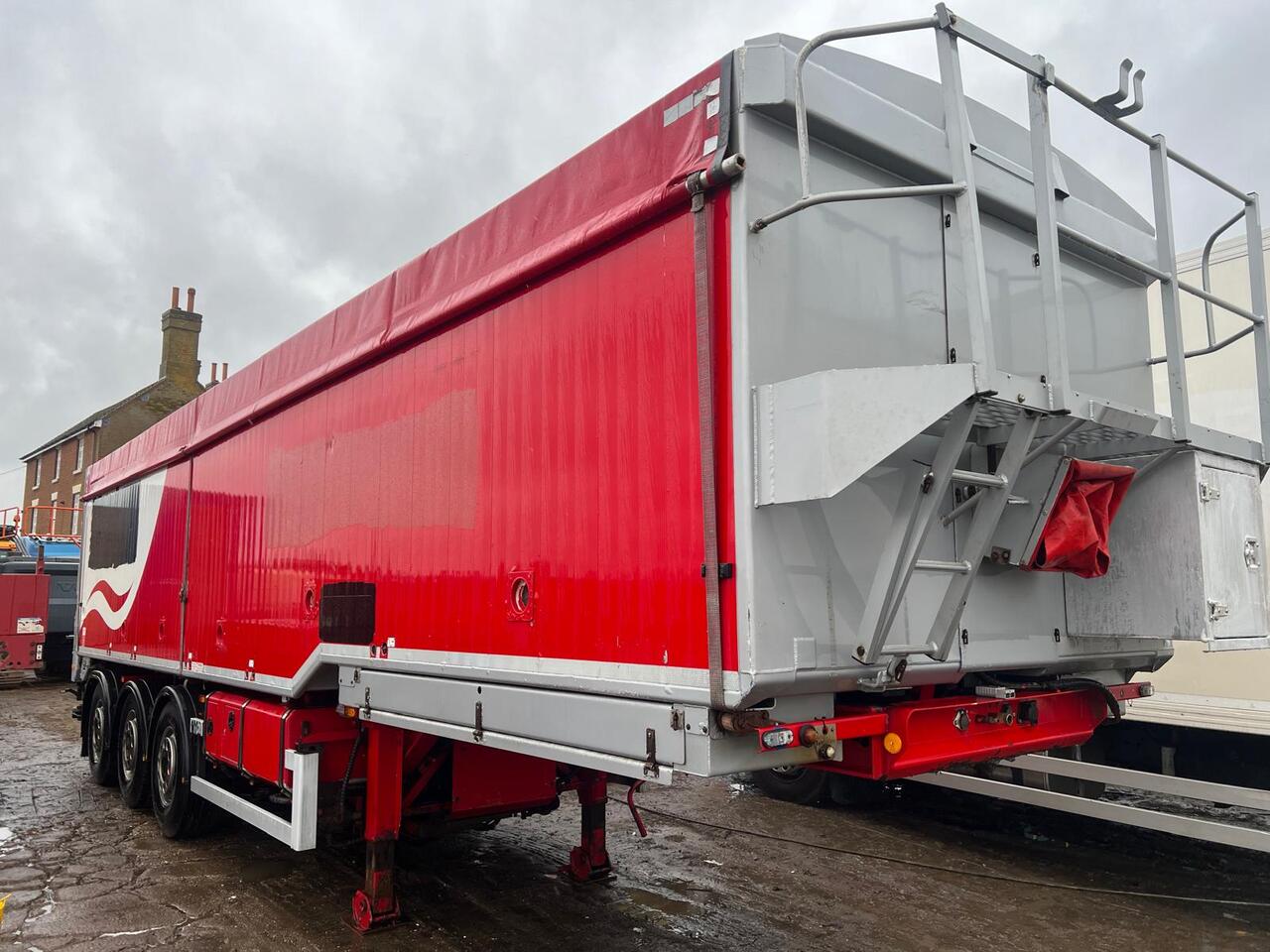 Used 2012 Priden Engineering 5 Compartment Bulk Blower Tipper For Sale ...